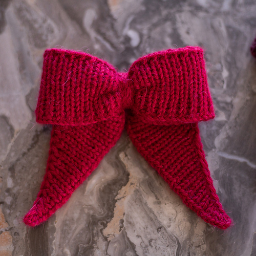 Ravelry: Knit Bow pattern by Kaitlin Barthold
