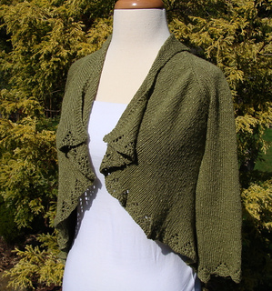 Ravelry: Fantail Wrap pattern by Jennifer Miller Comstock