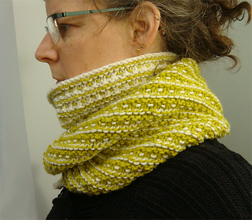 Ravelry: Split Cowl pattern by Tanya Seaman