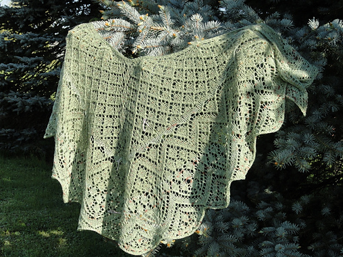 Ravelry: Diamonds and Rust Lace Shawl pattern by Anna Victoria