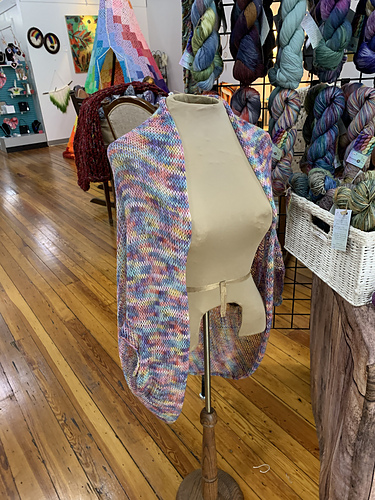 Ravelry: One Skein Shrug pattern by Laura Groff