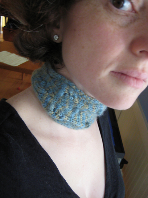 Ravelry: Pulse Point Neck Warmer pattern by Pamela Grossman