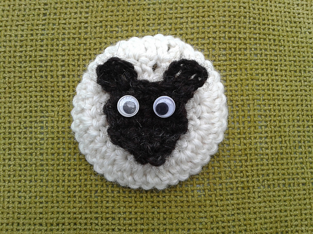 Ravelry: Easy sheep applique pattern by Pamela Woods
