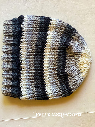 Ravelry: Easy Striped Hat pattern by Pamela Kuloba
