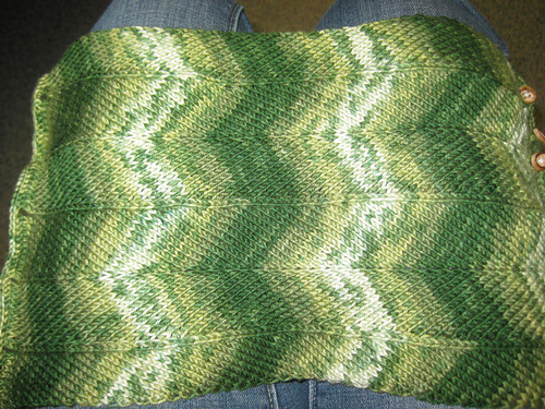 Ravelry: Wibbly Wobbly Cowl pattern by Rachel Molenaar
