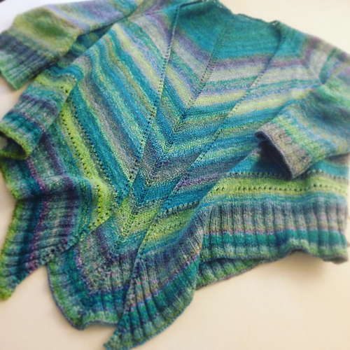 Ravelry: Just the right angle pattern by Anna Wessel and Allison Harding