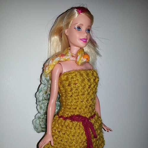 Ravelry: Barbie Short Superhero Cape pattern by paperdoll mom