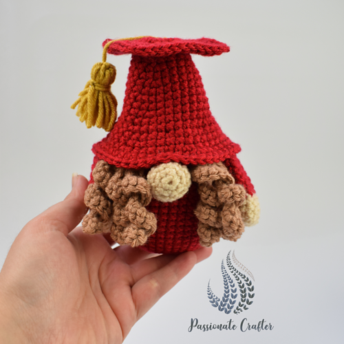 Ravelry: Graduation gnome pattern by Tidzhen Gyuldzhu
