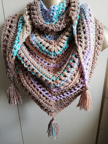 Ravelry: Criss Cross Puff Stitch Scarf pattern by CrochetNutsDesign