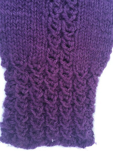 Ravelry: Little Shell Mittens pattern by Paula Herbert