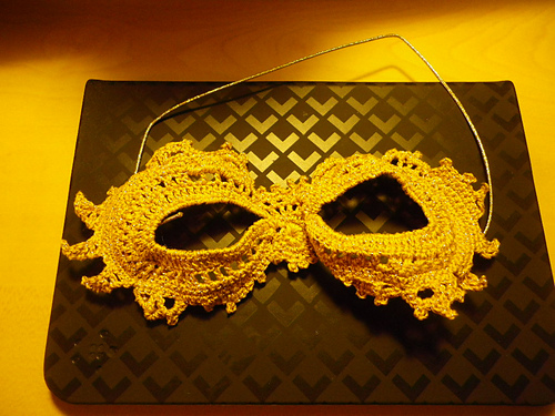 Ravelry: Masquerade Fancy Mask pattern by Kathryn White