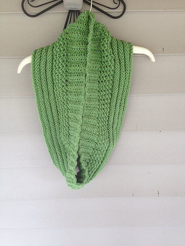 Ravelry: Layer Cake Loop pattern by steepndeep's Designs