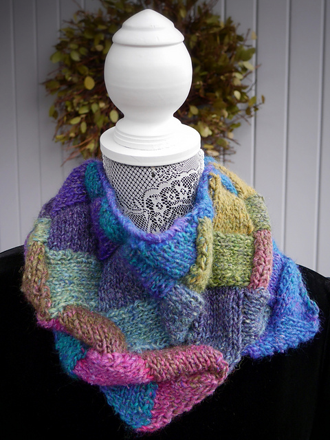 Ravelry: Athena Entrelac Cowl pattern by Michele Bernstein