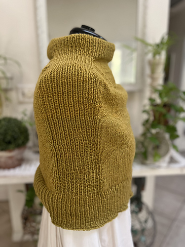 Ravelry: Gamboge Shrug pattern by Amy McDowell