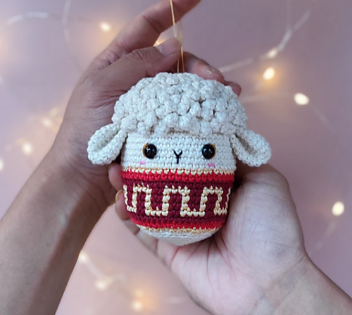 Ravelry: Christmas Amigurumi Ornaments pattern by Peggy Lepcha