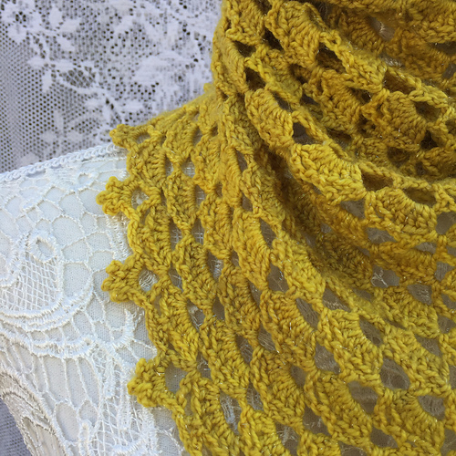 Ravelry: Dorne Rising Shawl pattern by Zoe Clements