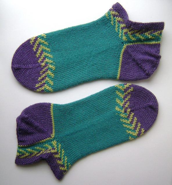 Ravelry: MichelleLMartin's Crystal Socklets