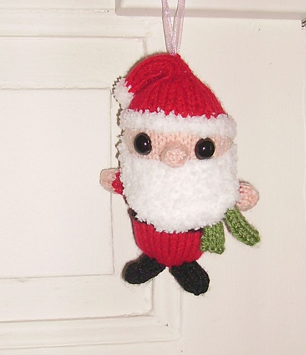 Ravelry: Santa Keyring or ornament pattern by Phoeny