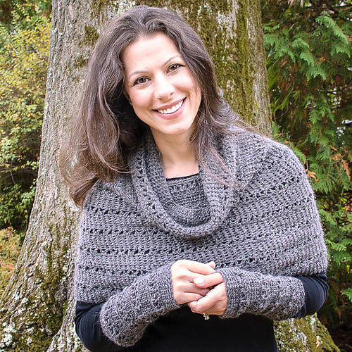 Ravelry: Versatile V-Stitch Cowl to Wrap pattern by Kara Gunza