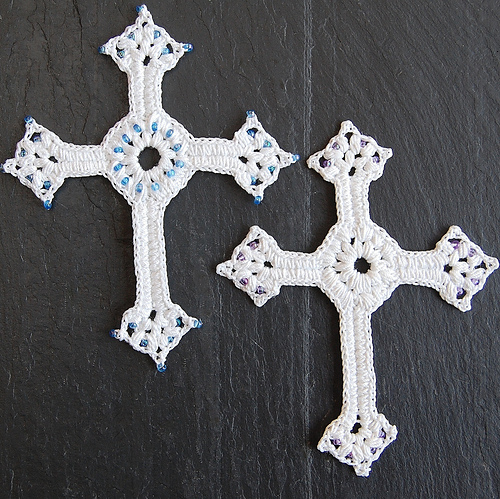 Ravelry: Lacy Cross pattern by Kara Gunza