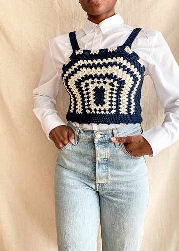 Ravelry: Crop Top Granny Square pattern by Julieth Castillo