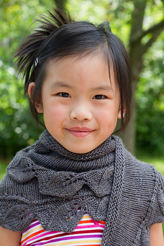 Ravelry: Cedar Leaf Shawlette pattern by Alana Dakos