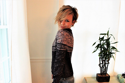 Ravelry: Zweig pattern by Caitlin Hunter