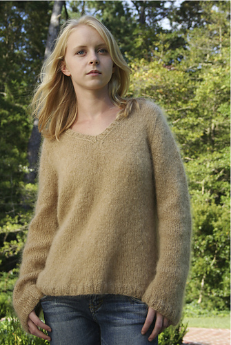 Ravelry: #107 Comfy Pullover pattern by Phoenix Bess