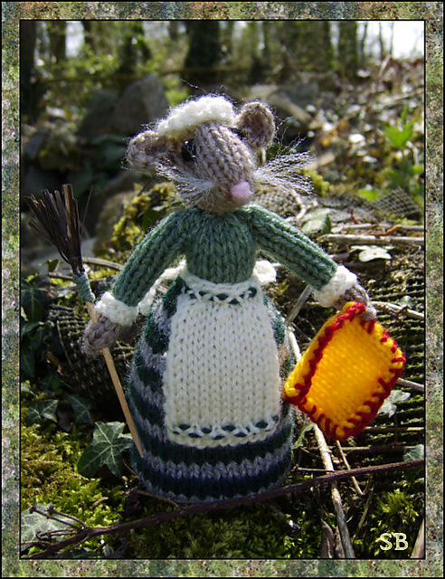 Ravelry: Mice: Spring Mouse pattern by Jean Greenhowe