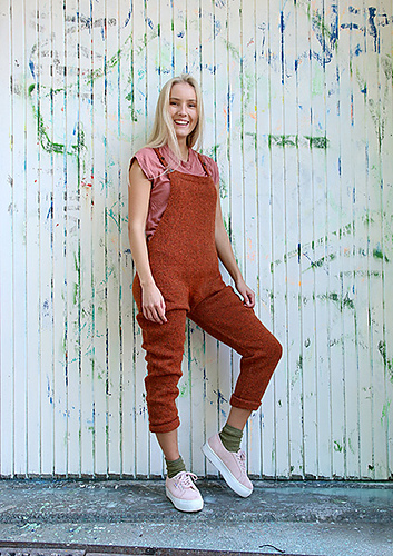 Ravelry: OMG Overalls / Sa du selebukse? pattern by Anna Enge