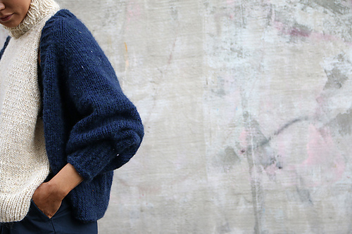 Ravelry: Queen bee jacket pattern by Anna Enge