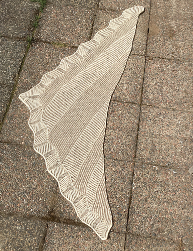 Ravelry: Haiku pattern by Anna Johanna