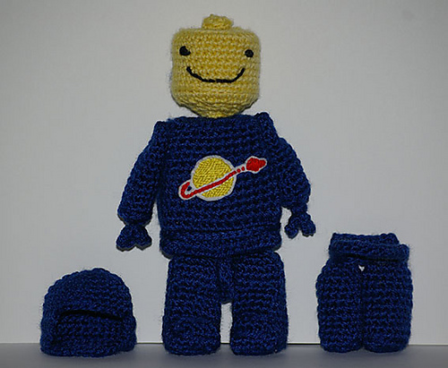 Ravelry: 1980's Lego spaceman pattern by Kristen Okeeffe