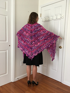 Ravelry: pinktsetsebird's Grandma Shawl