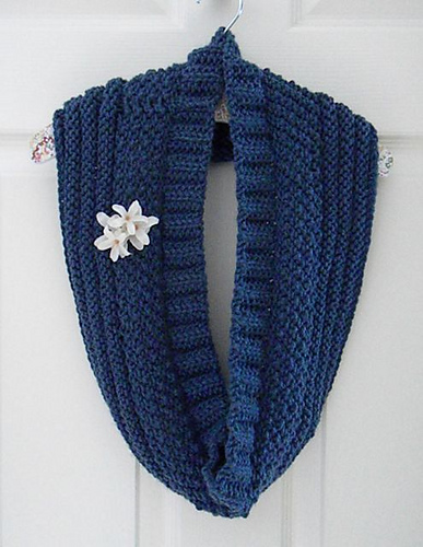 Ravelry: Layer Cake Loop pattern by steepndeep's Designs