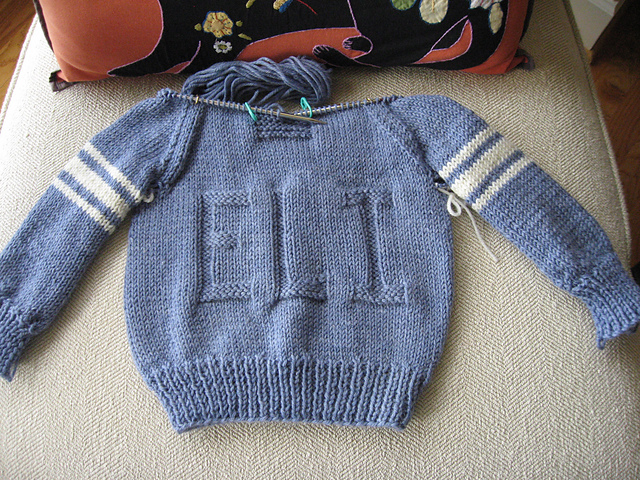 Ravelry: hiddenlaneluv503's Baby Sweater wonderful wallaby sweater