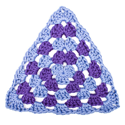 Ravelry: Granny Triangles pattern by June Gilbank