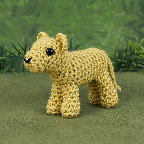 Ravelry: Lion Cub pattern by June Gilbank