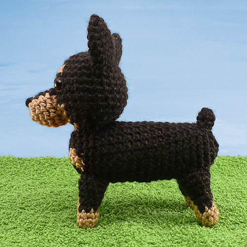 Ravelry: AmiDogs Miniature Pinscher pattern by June Gilbank