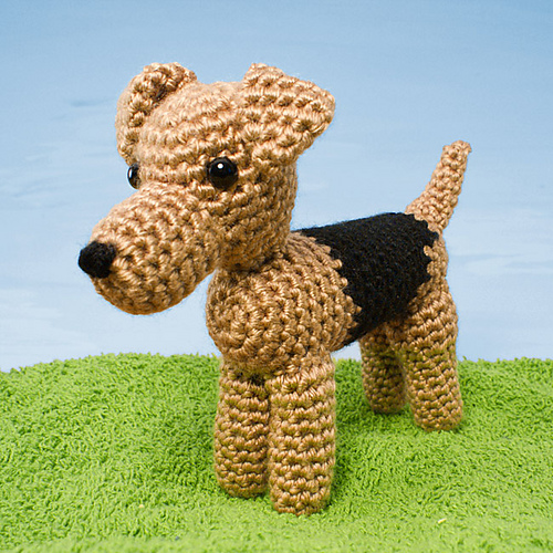 Ravelry: AmiDogs Airedale Terrier pattern by June Gilbank
