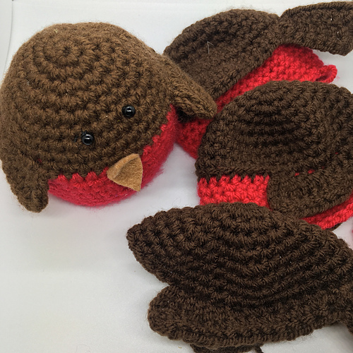 Ravelry: Robin Chocolate Orange Cosy pattern by Melanie Richens