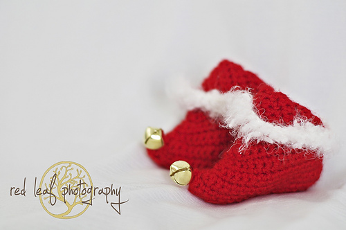 Ravelry: Elf Baby Booties or Slippers pattern by Pam Daley