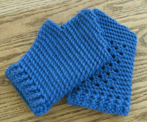 Ravelry: Checkerboard Driving Gloves pattern by Pam Daley