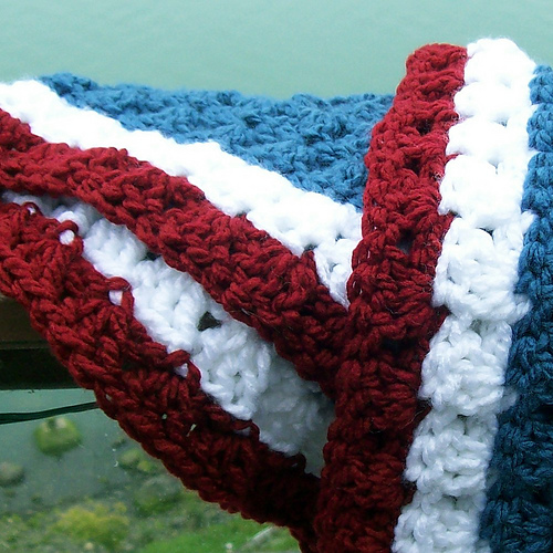 Ravelry: Chunky Infinity Scarf/Cowl pattern by Pam Daley