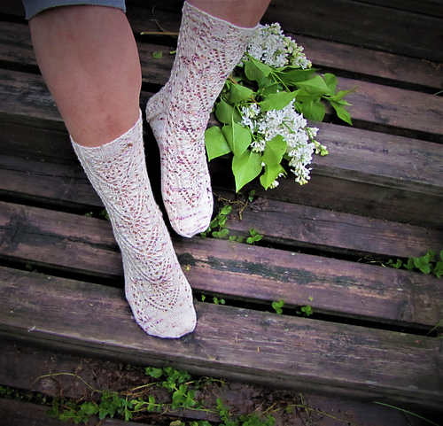 Ravelry: Shield Maidens pattern by Adrienne Fong