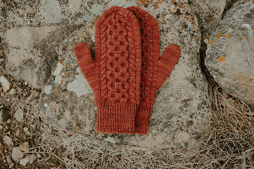 Ravelry: Badger Creek pattern by tincanknits