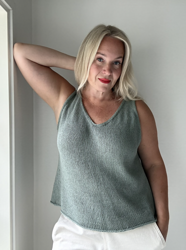 Ravelry: Hoop Top pattern by Paula Narkiniemi