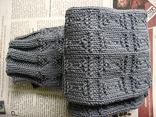 Ravelry: Macho socks pattern by Prague Loop