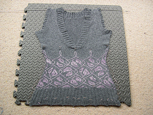 Ravelry: Ithilien Brocade Stitch pattern by Sharon Barnes