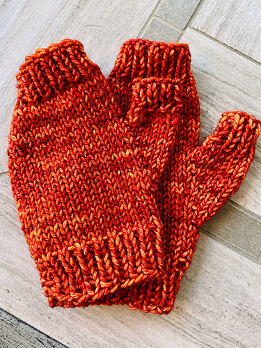 Ravelry: Easy Fingerless Mittens - with Thumbs pattern by marianna mel